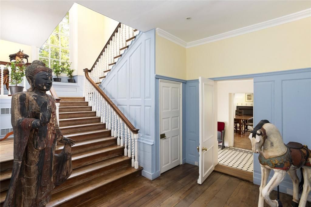 A superb Kent home that's 'the epitome of Queen Anne elegance ...