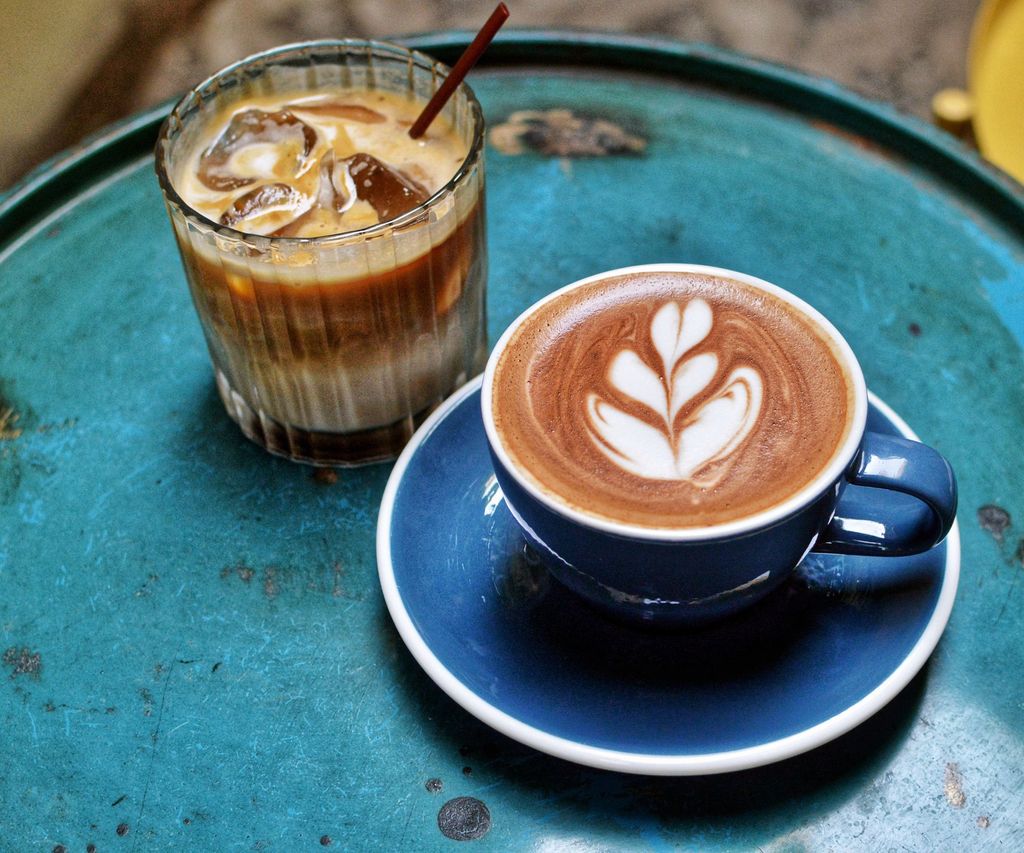 How to make a mocha: explained by chocolatiers and baristas | Homes and ...