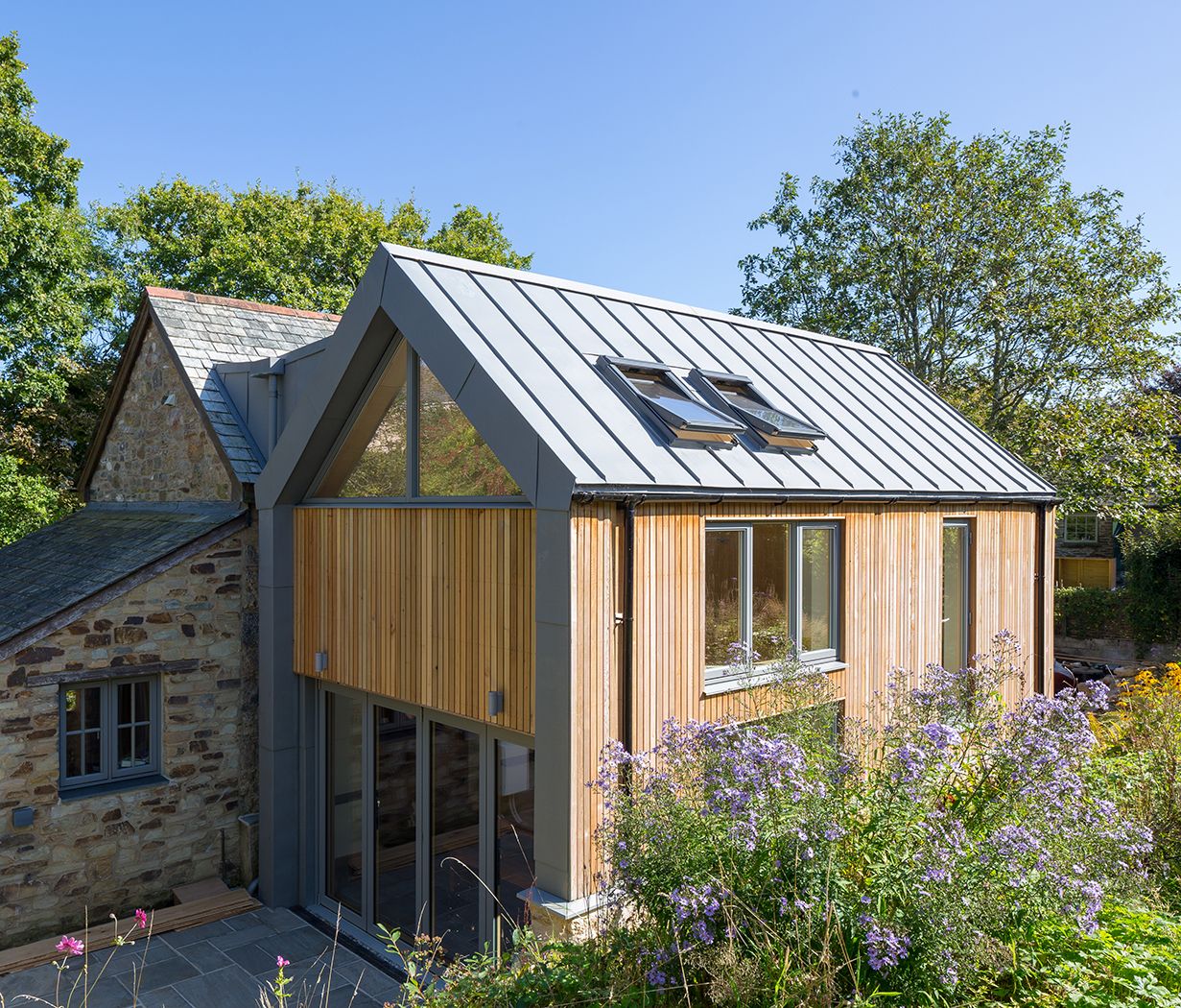 House Cladding: How to Choose the Right Material | Homebuilding