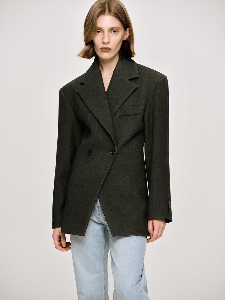 28 Fitted-Waist Blazers That Fashion Editors Approve Of | Who What Wear