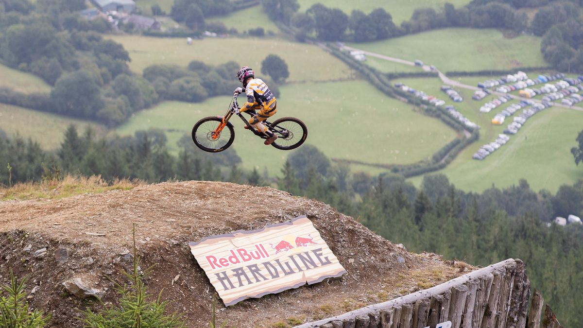 Watch Atherton Racing's Jim Monro slaying Coronet Peak in New Zealand ...