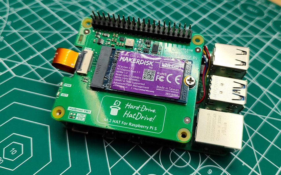 Pineberry Pi Hat Drive Review: Use NVMe SSDs with Your Pi | Tom's Hardware
