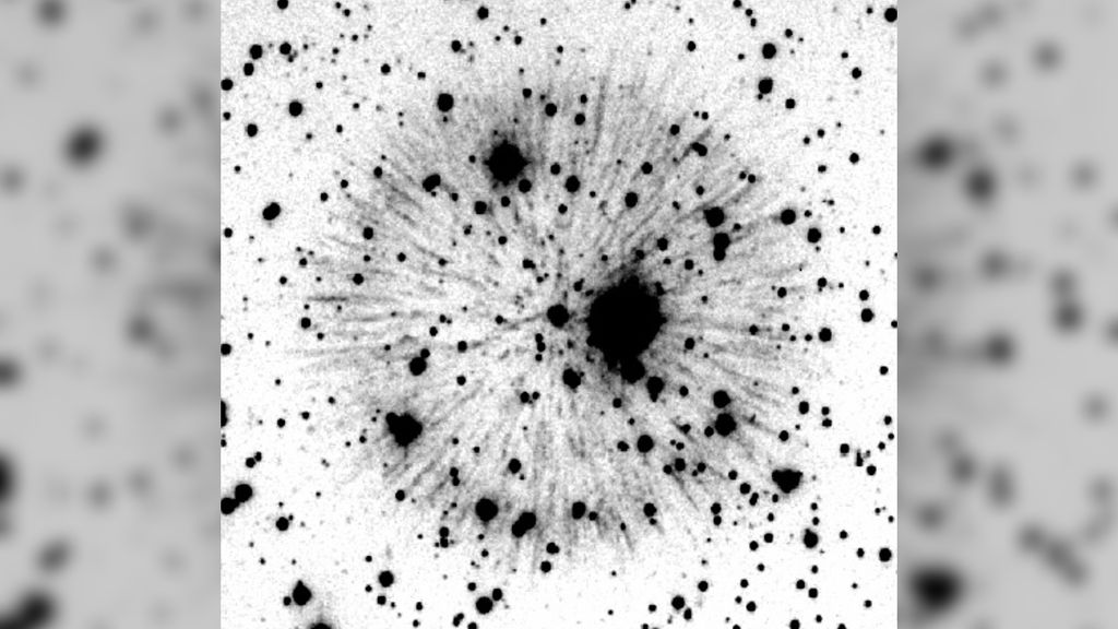 Supernova that lit up Earth's skies 843 years ago has a flowering ...