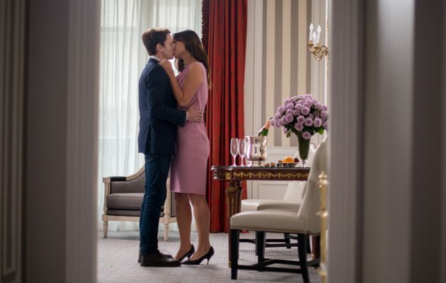 5 to 7 | Film review - Anton Yelchin & Bérénice Marlohe's daytime ...