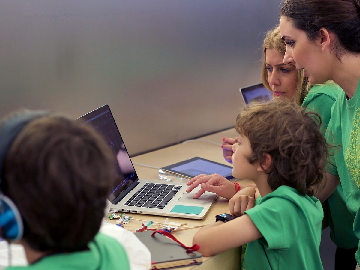 Apple Camp is back for 2016 and it's bringing coding and robots! | iMore
