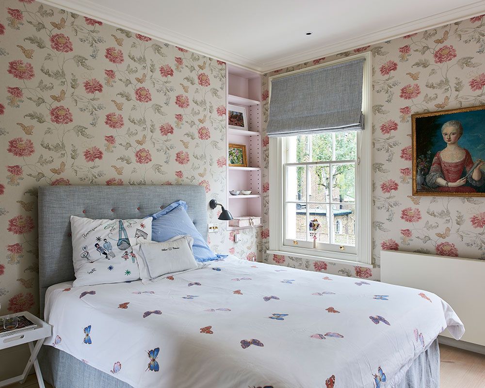 An exquisite Georgian property, lovingly painted in shades of blue ...