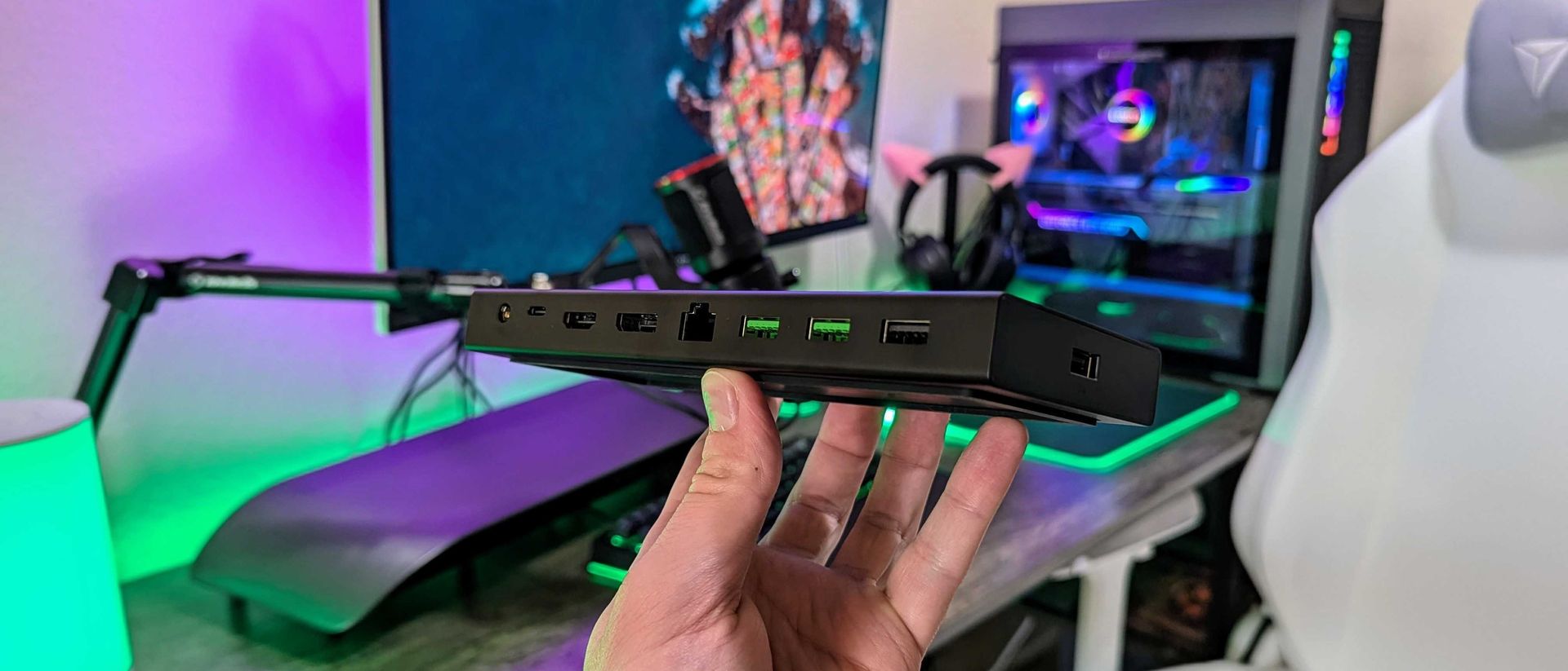 Razer USB4 Dock review: The best value Thunderbolt dock without ...