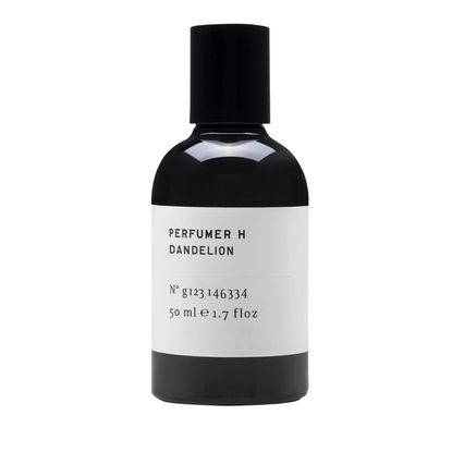 7 Perfumes That Smell Just Like Freshly Cut Grass | Marie Claire UK