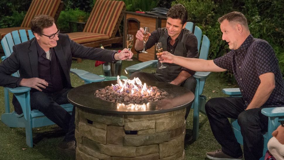 John Stamos Calls It The ‘ Hardest Day’ As Fuller House Cast, Family ...