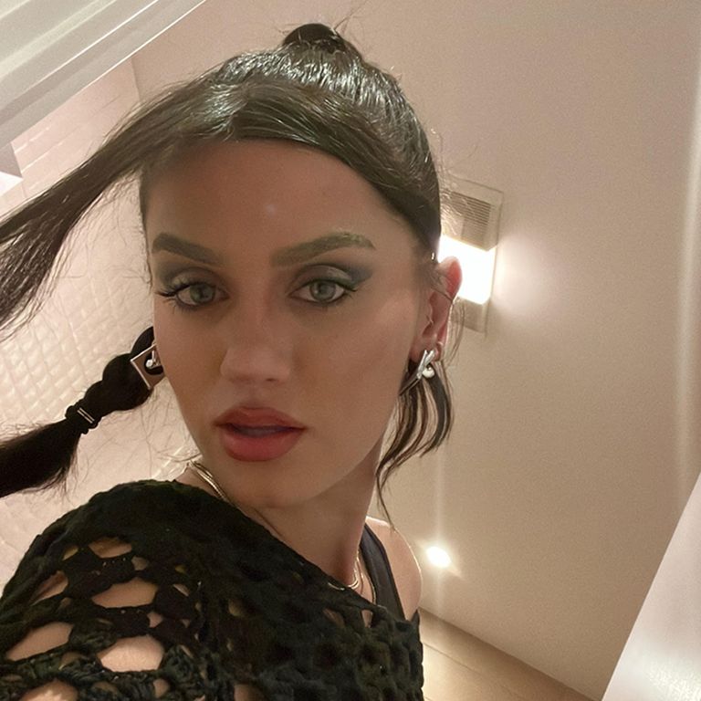 The 10 Best Alien-Inspired Makeup Products to Level Up Your Beauty Game ...