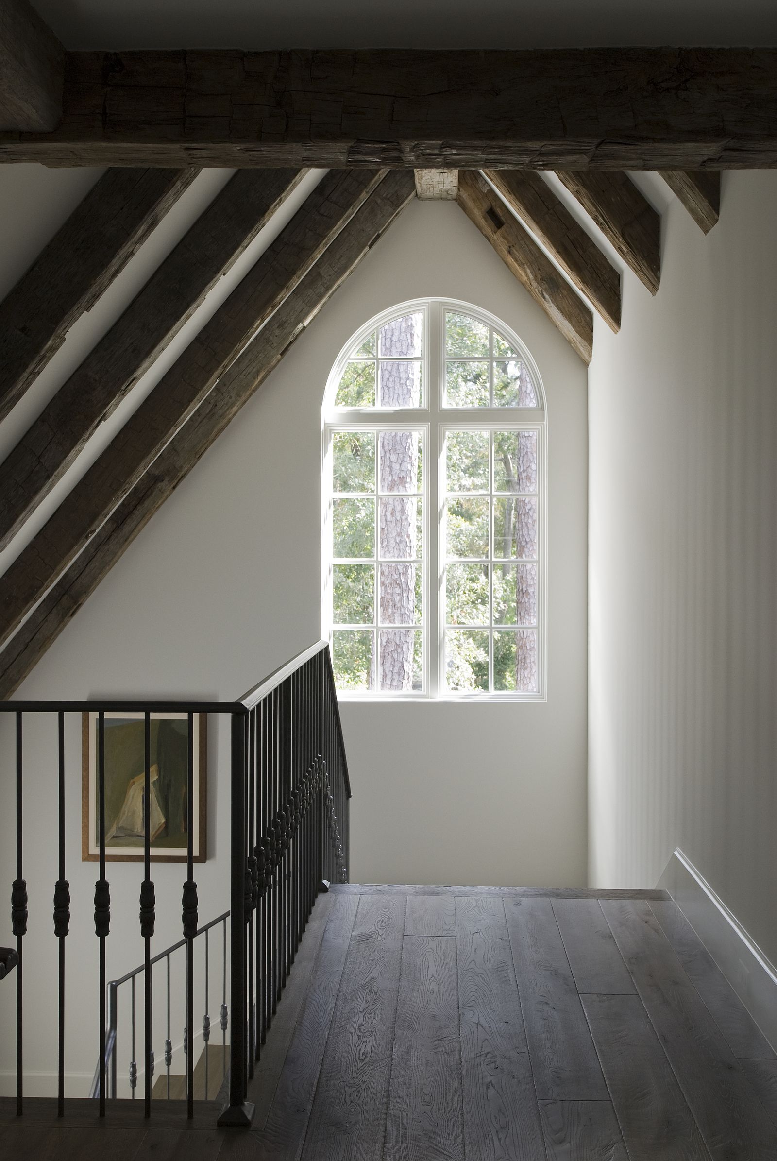 Staircase wall ideas: 10 ways to dress stair walls beautifully | Homes ...