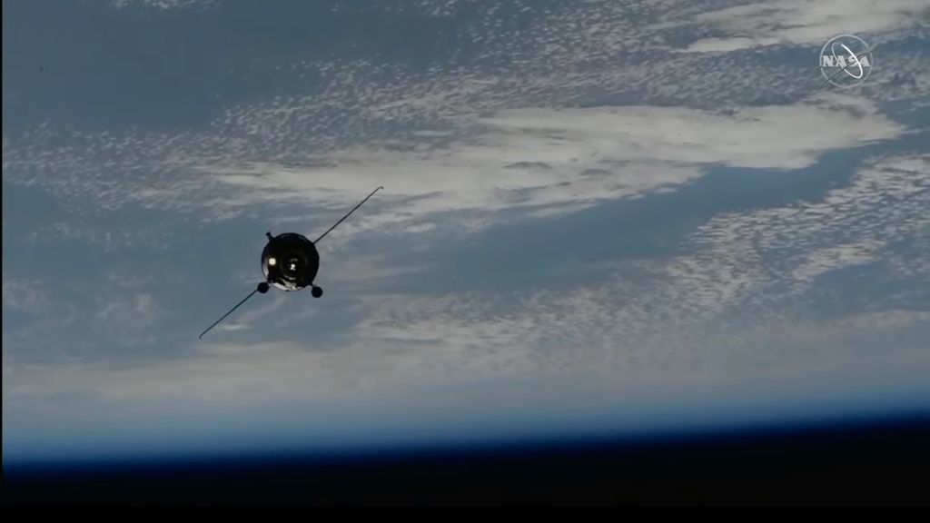 Russian cargo spacecraft arrives at ISS with nearly 3 tons of supplies ...