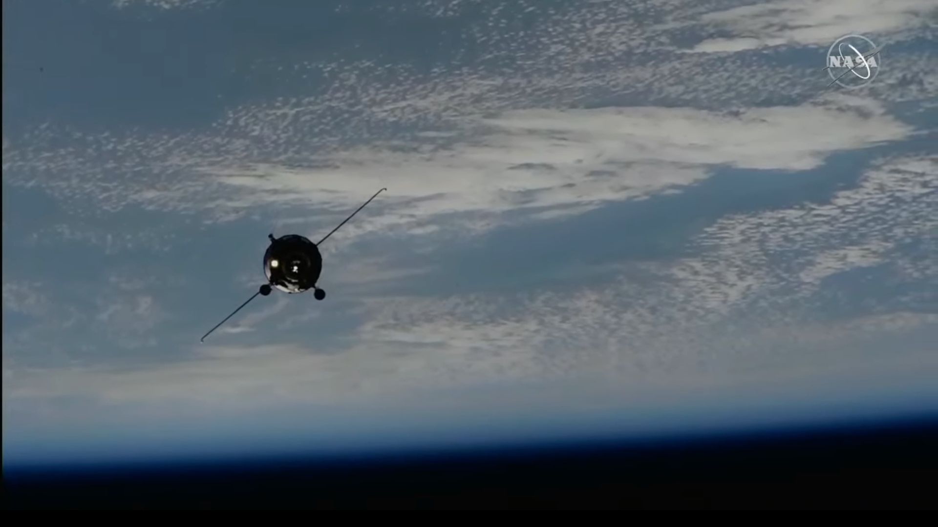 Russian cargo spacecraft arrives at ISS with nearly 3 tons of supplies ...