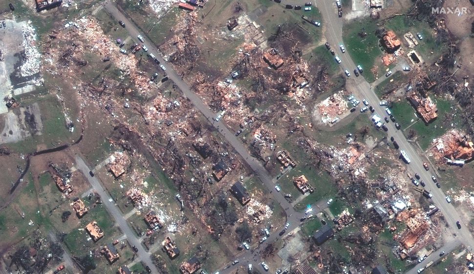 Satellites spy devastation from Mississippi tornado (photos) | Space