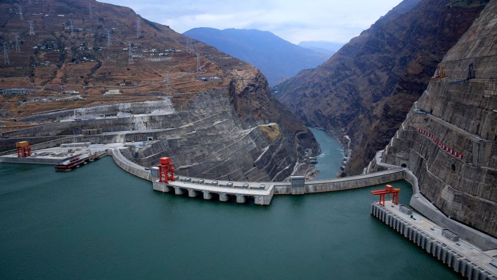 Dams around the world hold so much water they've shifted Earth's poles ...