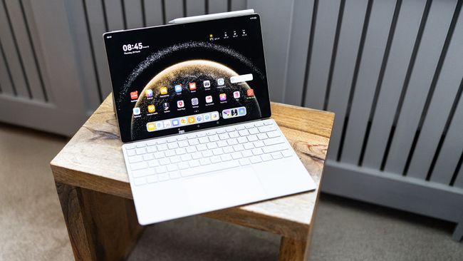 Lenovo Tab P12 with Matte Display review: a large paper-like screen ...