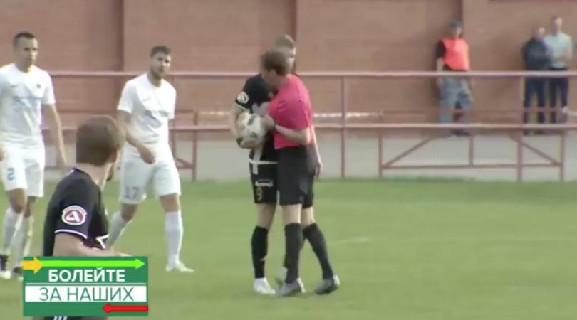 Video: Referee shoulder barges Russian player then sends him off ...