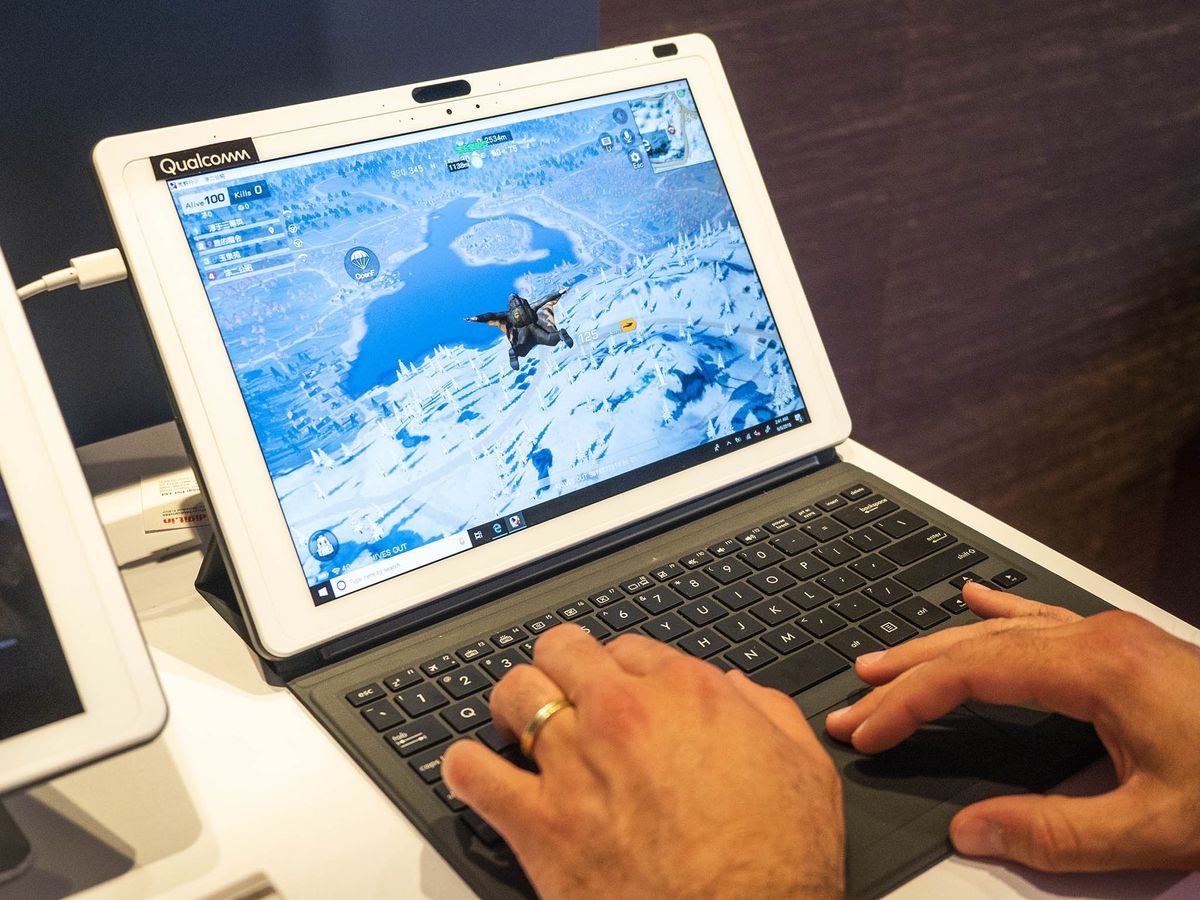 Hands-on with the built-for-Windows Qualcomm Snapdragon 850 ARM ...