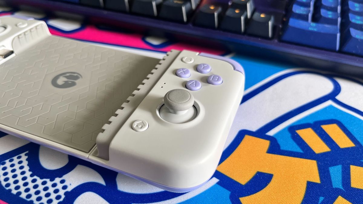 Gamesir X2s Type C Mobile Controller Review Retro Design Modern Performance Techradar 7933