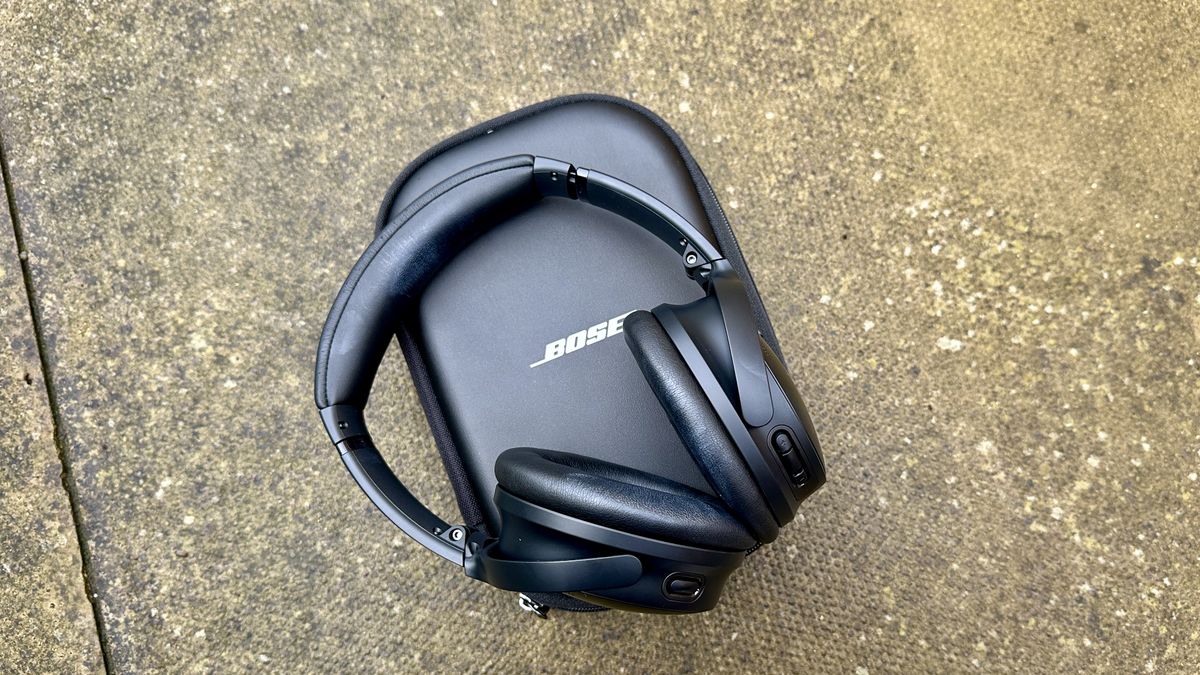 Bose QuietComfort Headphones review: flagship noise-cancelling for less ...