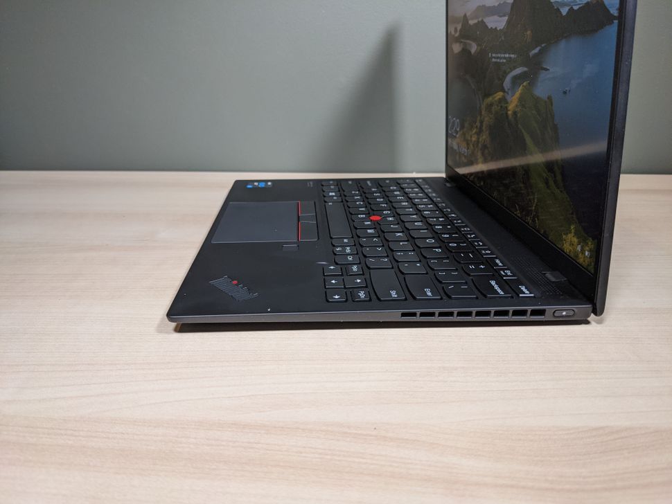Lenovo ThinkPad X1 Nano Review: Super-Slim Workhorse | Tom's Hardware
