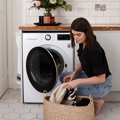 Laundry lifesaver – meet the ultimate caring washing machine for busy ...