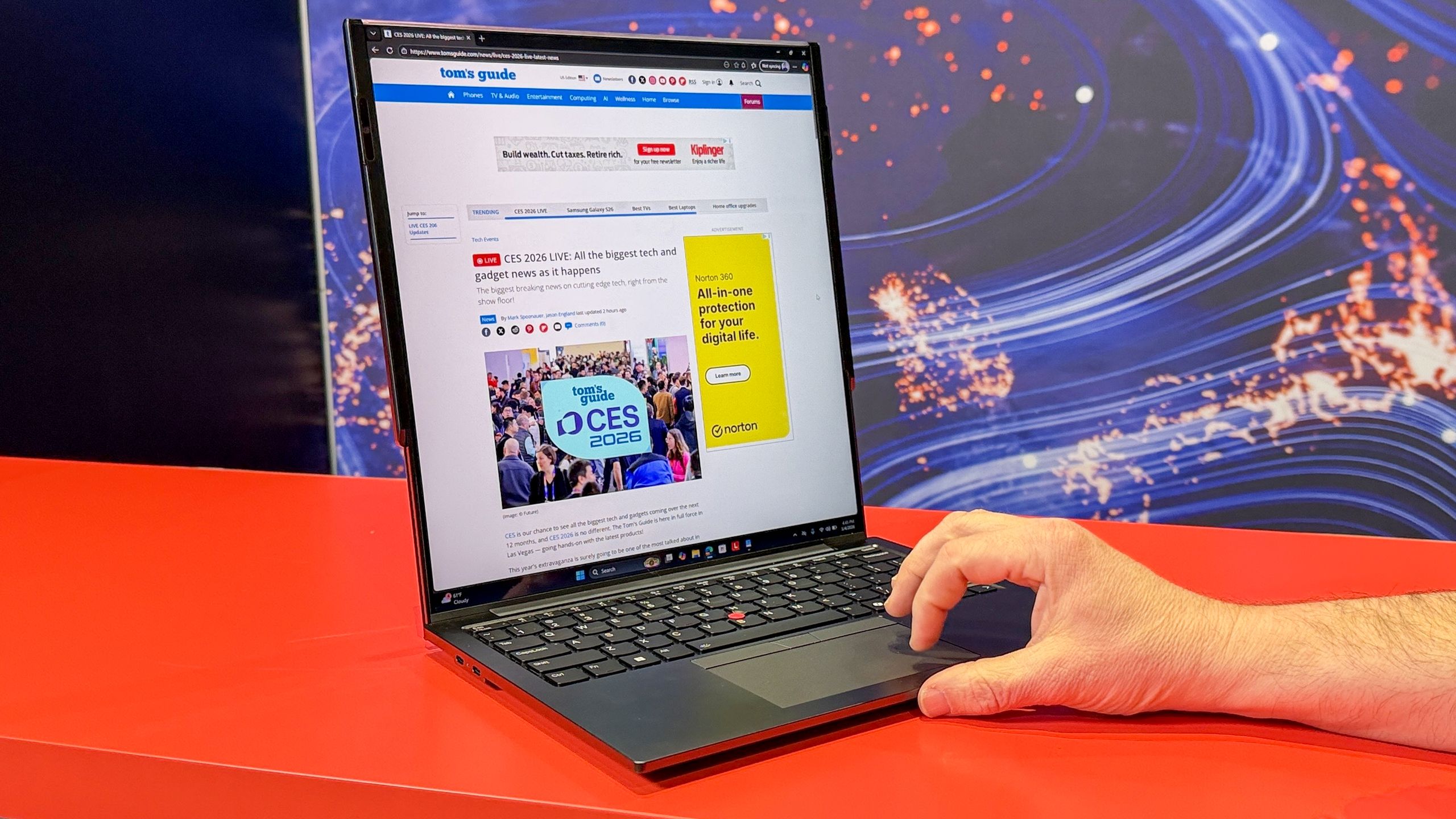 I just tried Lenovo’s first rollable ThinkPad — and it’s wonderfully ...