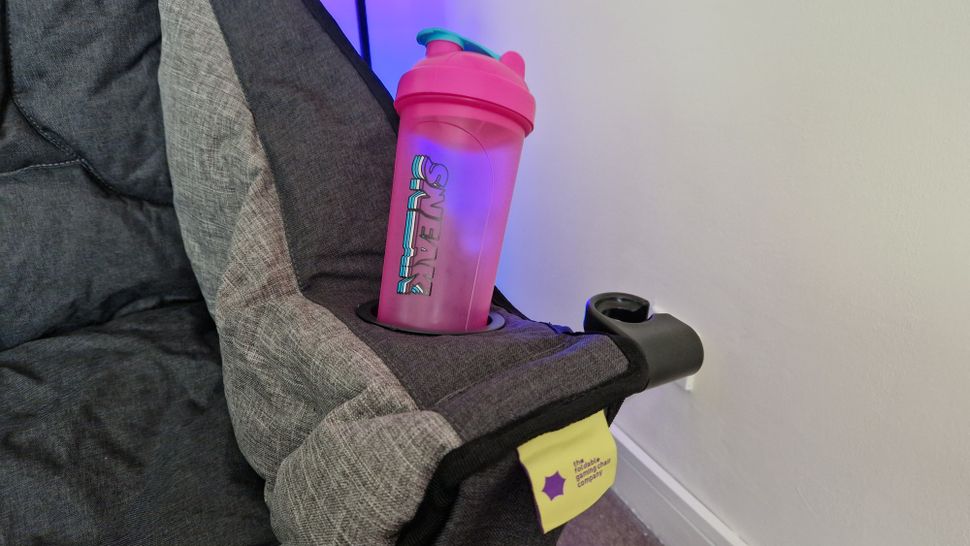 The Foldable Gaming Chair review: "I have no idea how it's so ...