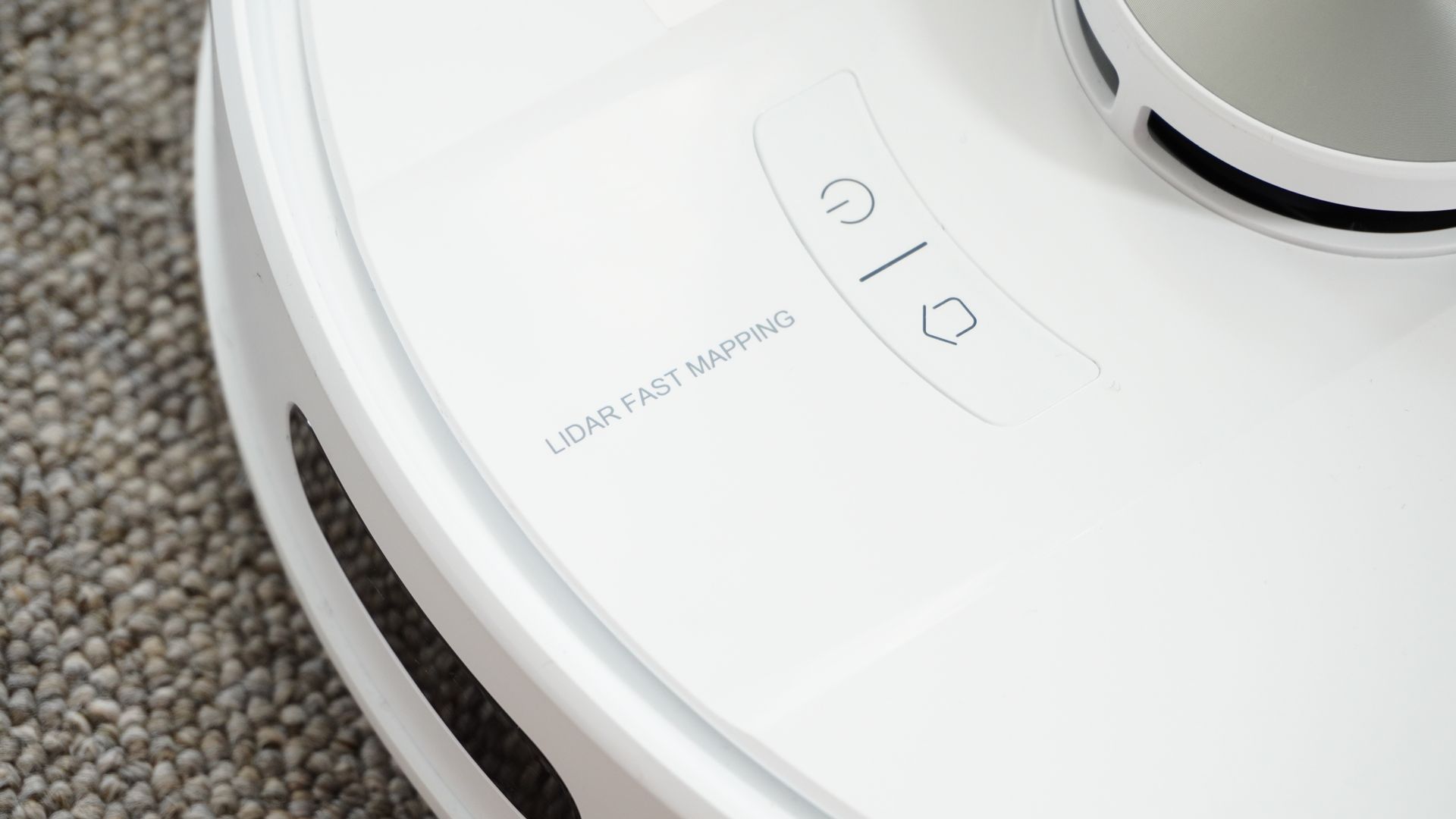 EZVIZ RE4 Plus robot vacuum review: a solid pick which doesn't suck | T3