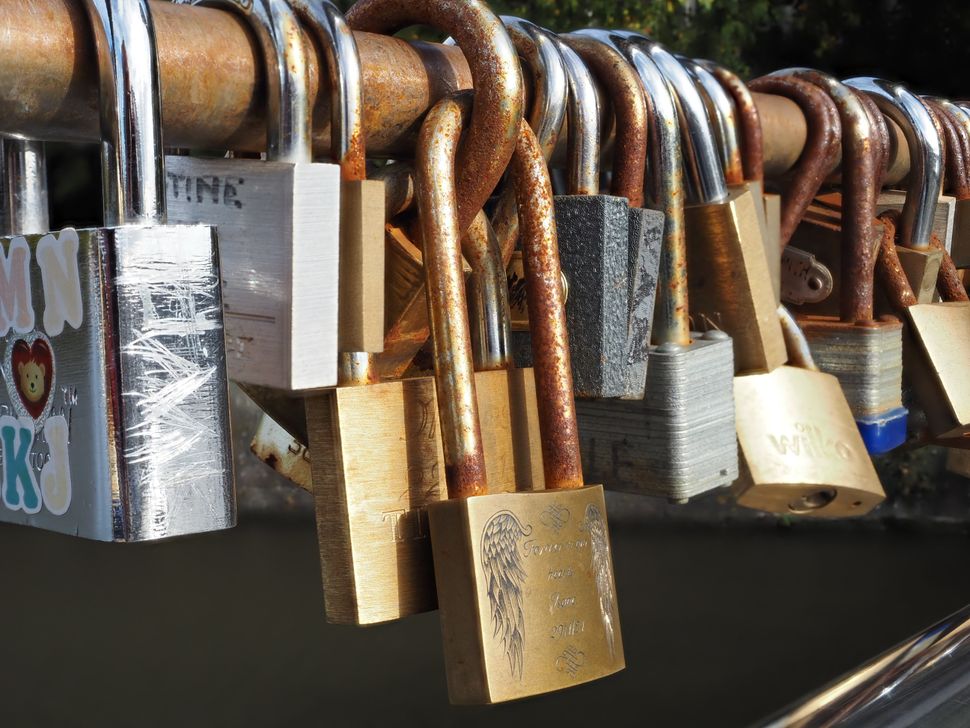 OM System OM-5 | TechRadar