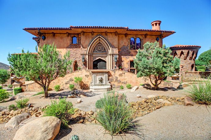 House hunting: 7 homes with foreign-design inspirations | The Week