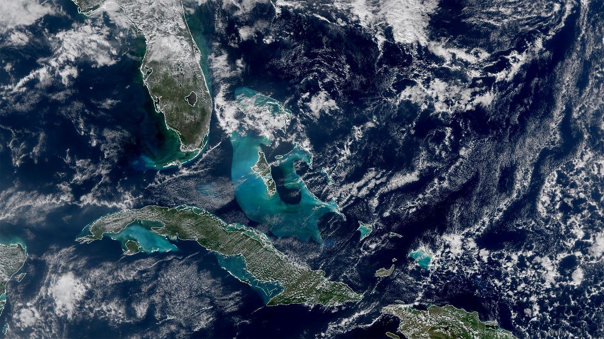 Earth looks stunning in full view from the NOAA-21 satellite | photos ...