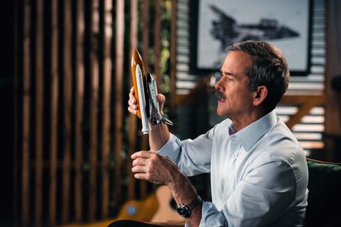 Chris Hadfield Teaches Spaceflight Essentials in New MasterClass Series ...
