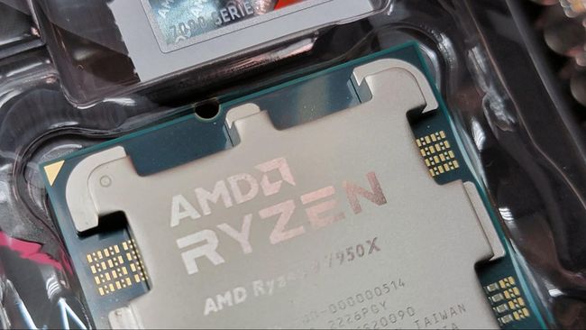 How to Install a CPU | Tom's Hardware