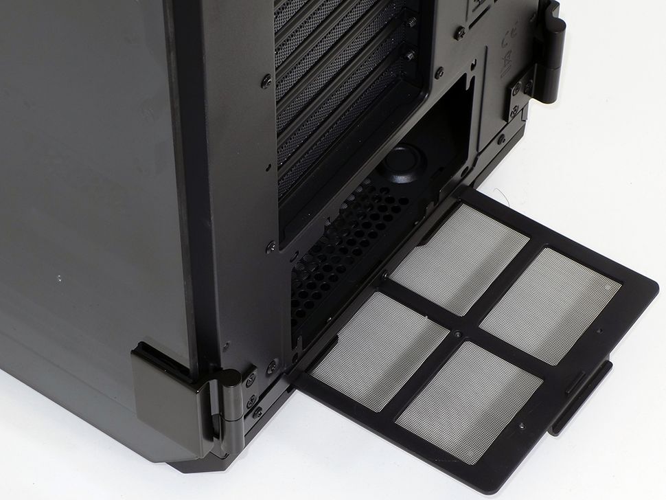 Thermaltake View 71 TG Review - Tom's Hardware | Tom's Hardware