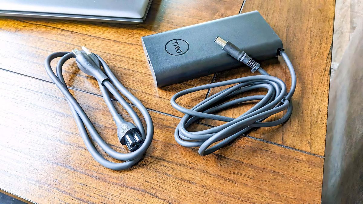 Alienware m16 R2 (2024) review: One of the smoothest gaming laptops I ...