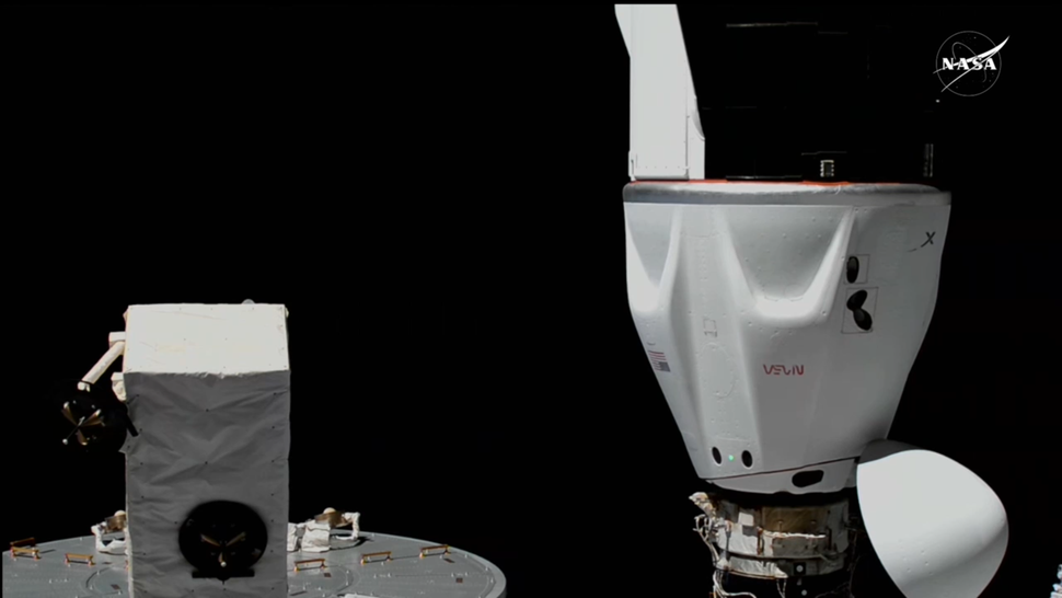 SpaceX Crew-9 astronauts, including Boeing Starliner crew, fly Dragon spacecraft to new ISS ...