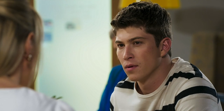 Neighbours spoilers: WHO has got a crush on Hendrix Greyson? | What to ...