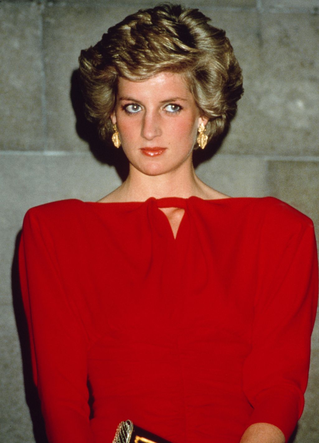 Princess Diana's most striking haircuts and styles through the decades ...