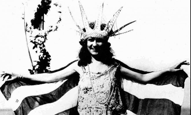 8 Vintage Photos Of Beauty Queens The Week