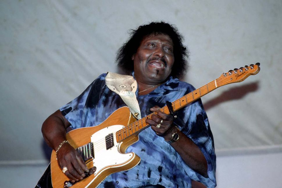 The history of the Fender Telecaster, the world's first mass-produced ...