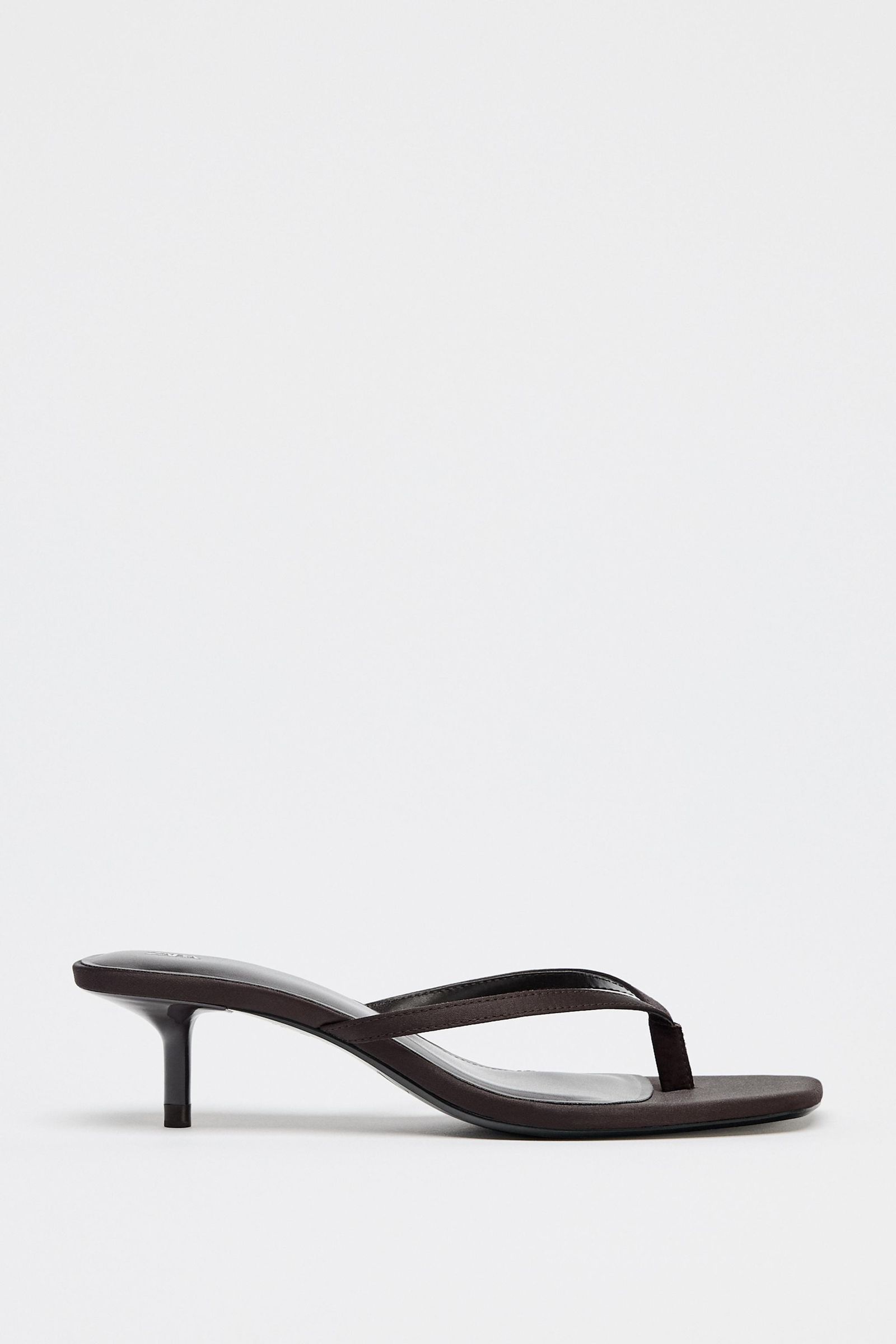 The 6 Biggest Sandal Trends for Spring 2025 | Who What Wear