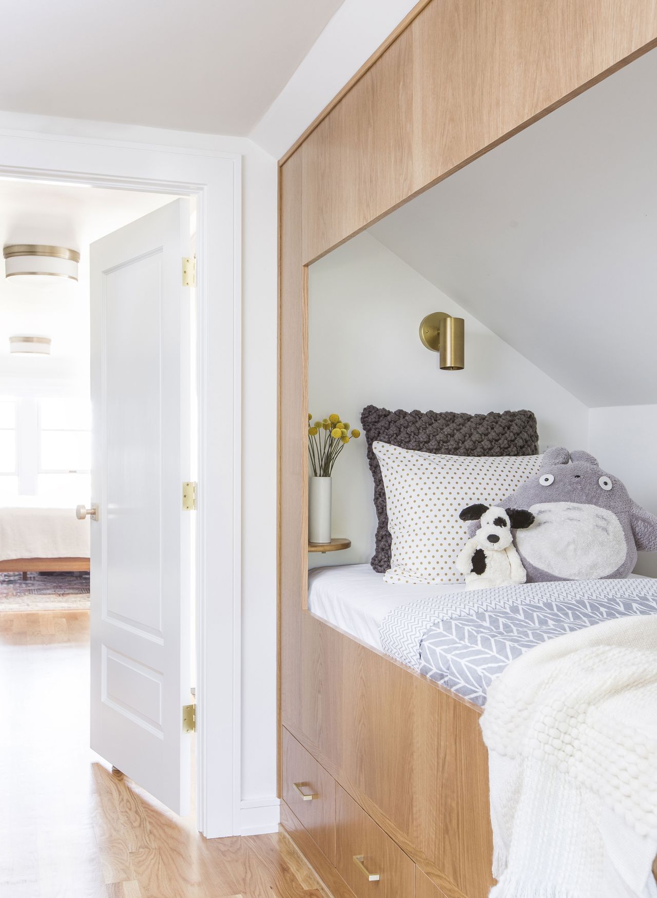How to Hide Storage Boxes in a Room | Livingetc