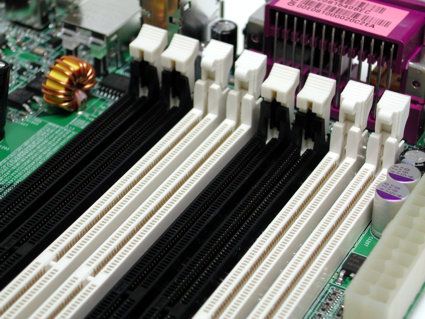 Tyan Thunder S2676 (i7525) - Intel's Xeon Shows Its Stuff in 7 ...