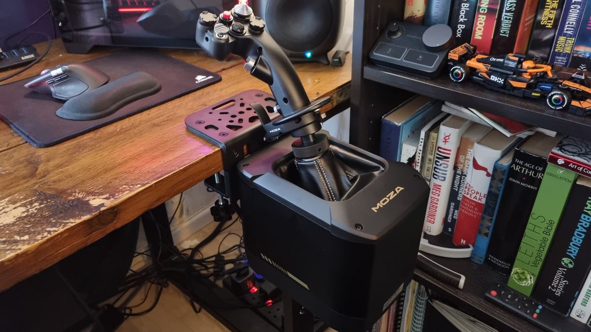 Moza AB9 FFB Base + MH16 Flightstick + MTP Throttle review | PC Gamer