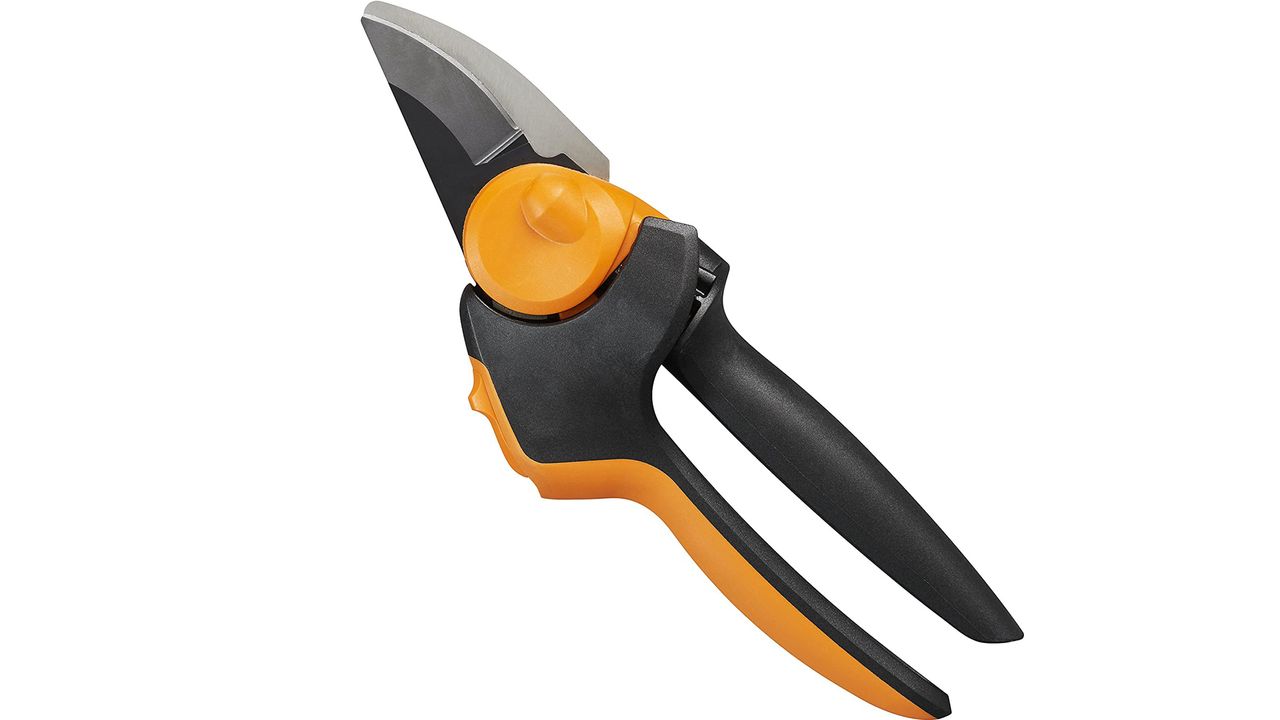7 best secateurs: top buys to help you keep your garden tidy | Gardeningetc