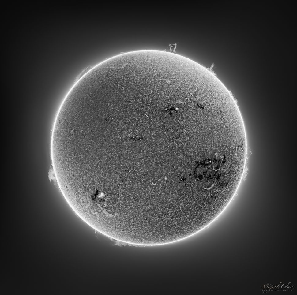 The sun rages with solar flares in epic time-lapse footage (video) | Space