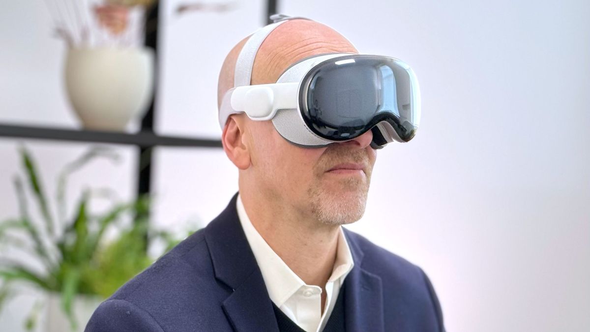 Vision Pro – 8 reasons to buy Apple's next-gen mixed-reality headset ...