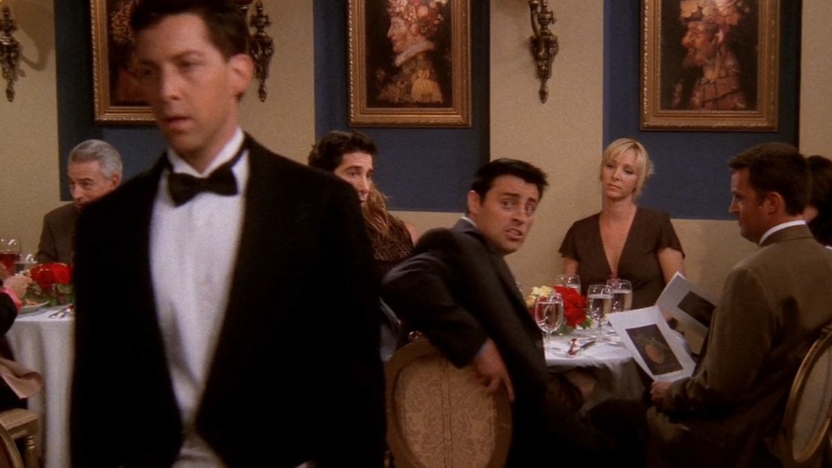 32 Funny Things Joey Has Said About Food On Friends | Cinemablend