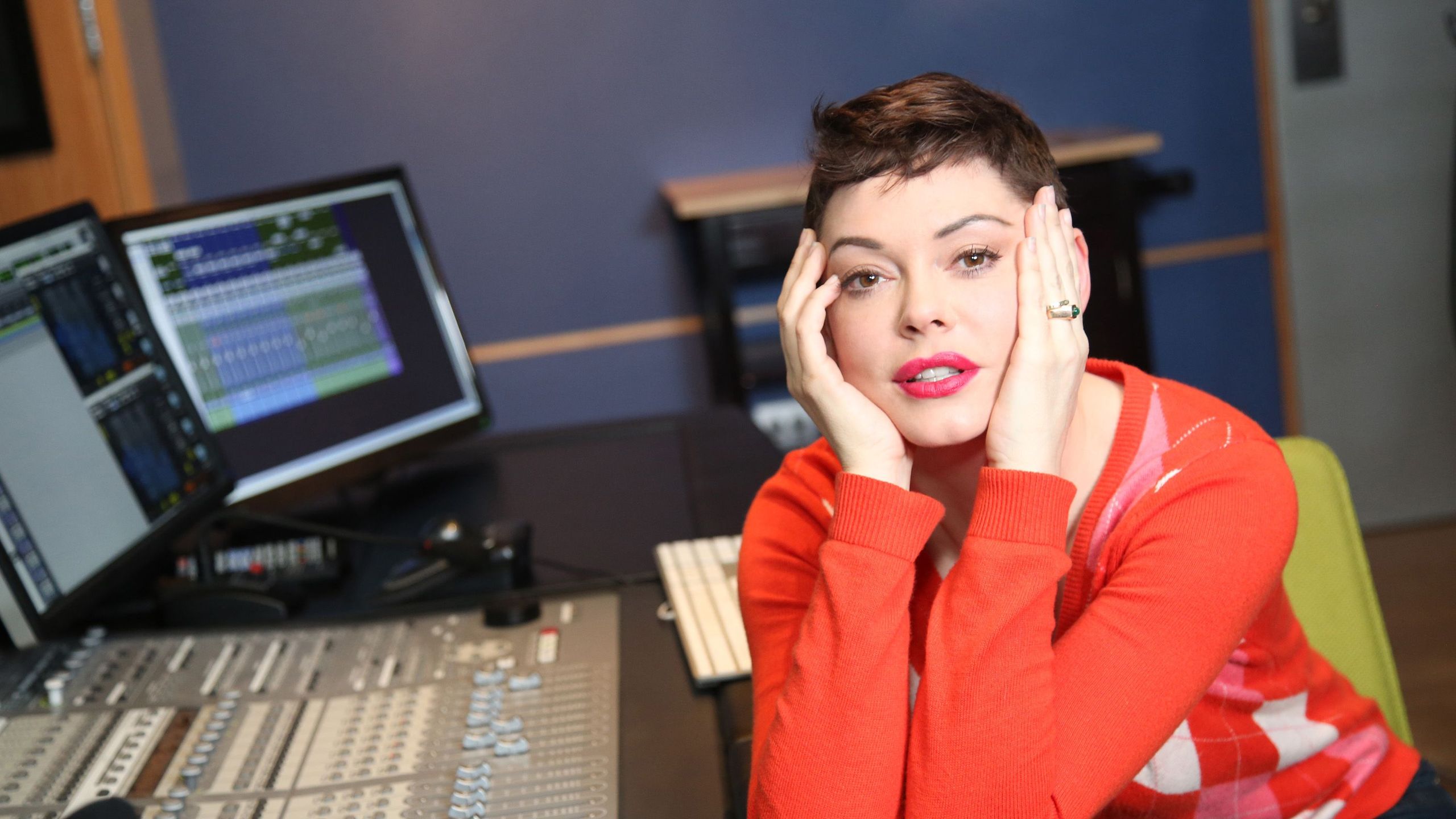 Twitter Suspends Rose McGowan - Rose McGowan Twitter Suspension ...